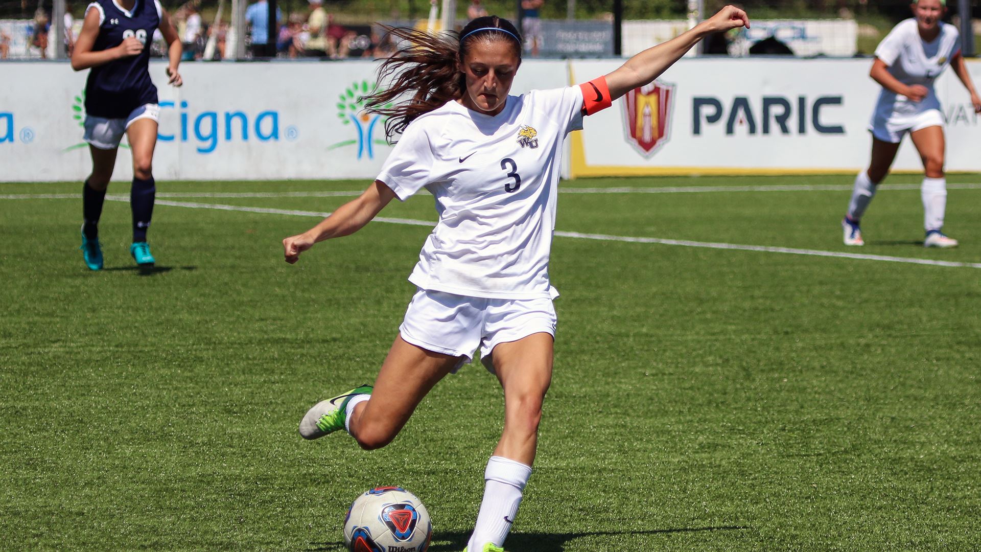 Women's soccer wins third straight match, 3-0 over MacMurray College ...