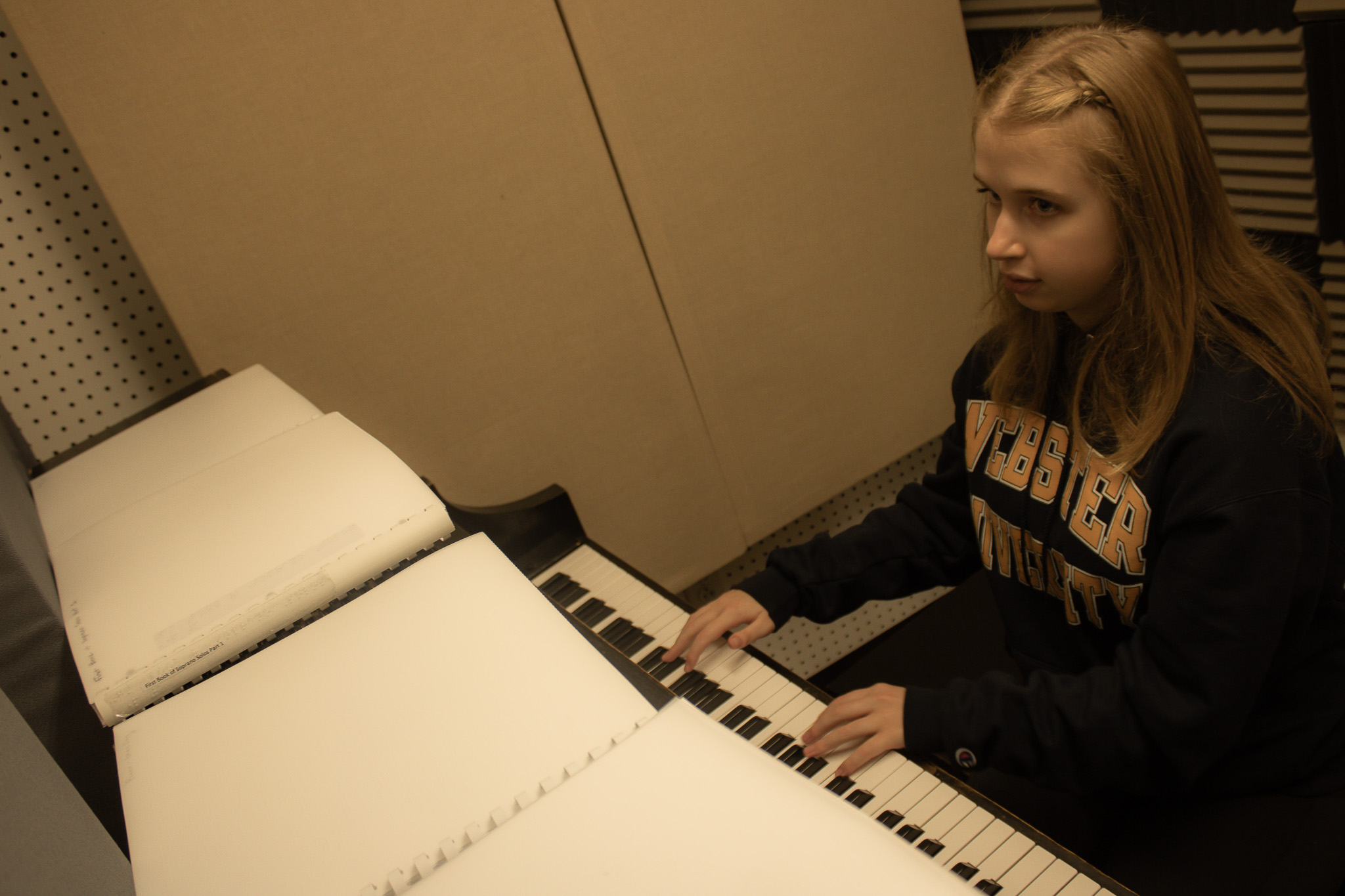 Musical savant Holly Connor brings ‘indescribable talent’ to Webster ...